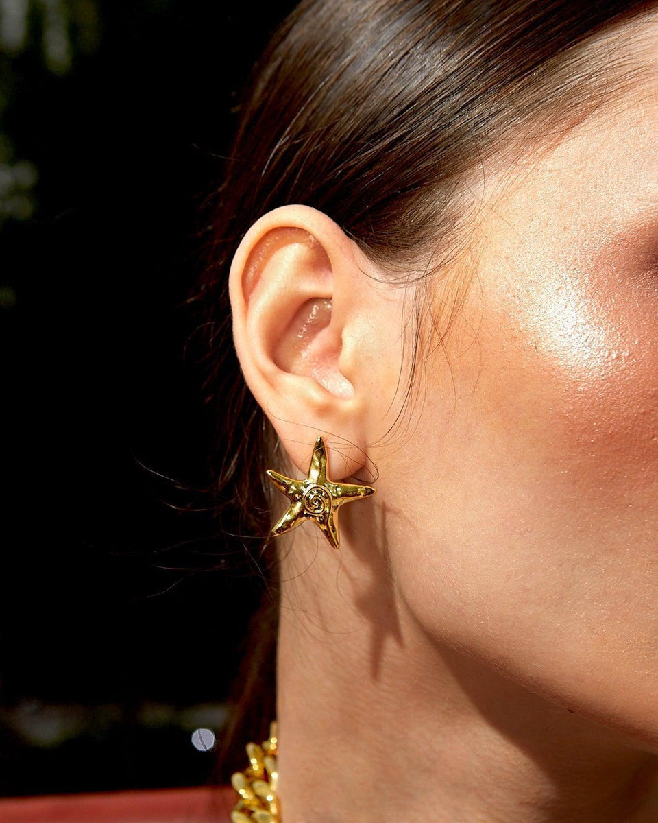 Starfish Stud Earrings | En Route Jewelry